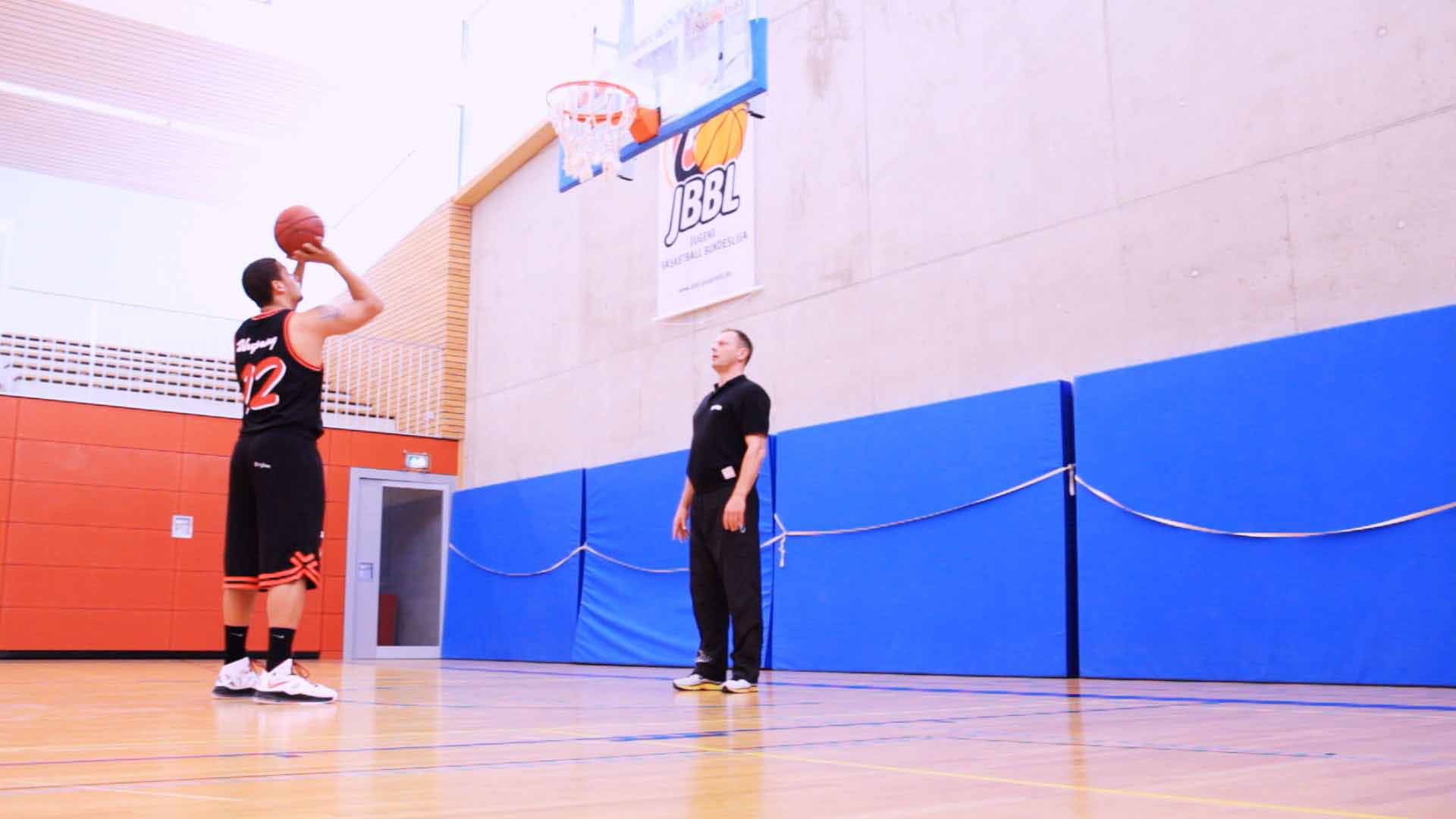Basketball-Wurftraining - Der perfekte Wurf: Übungen und Techniken